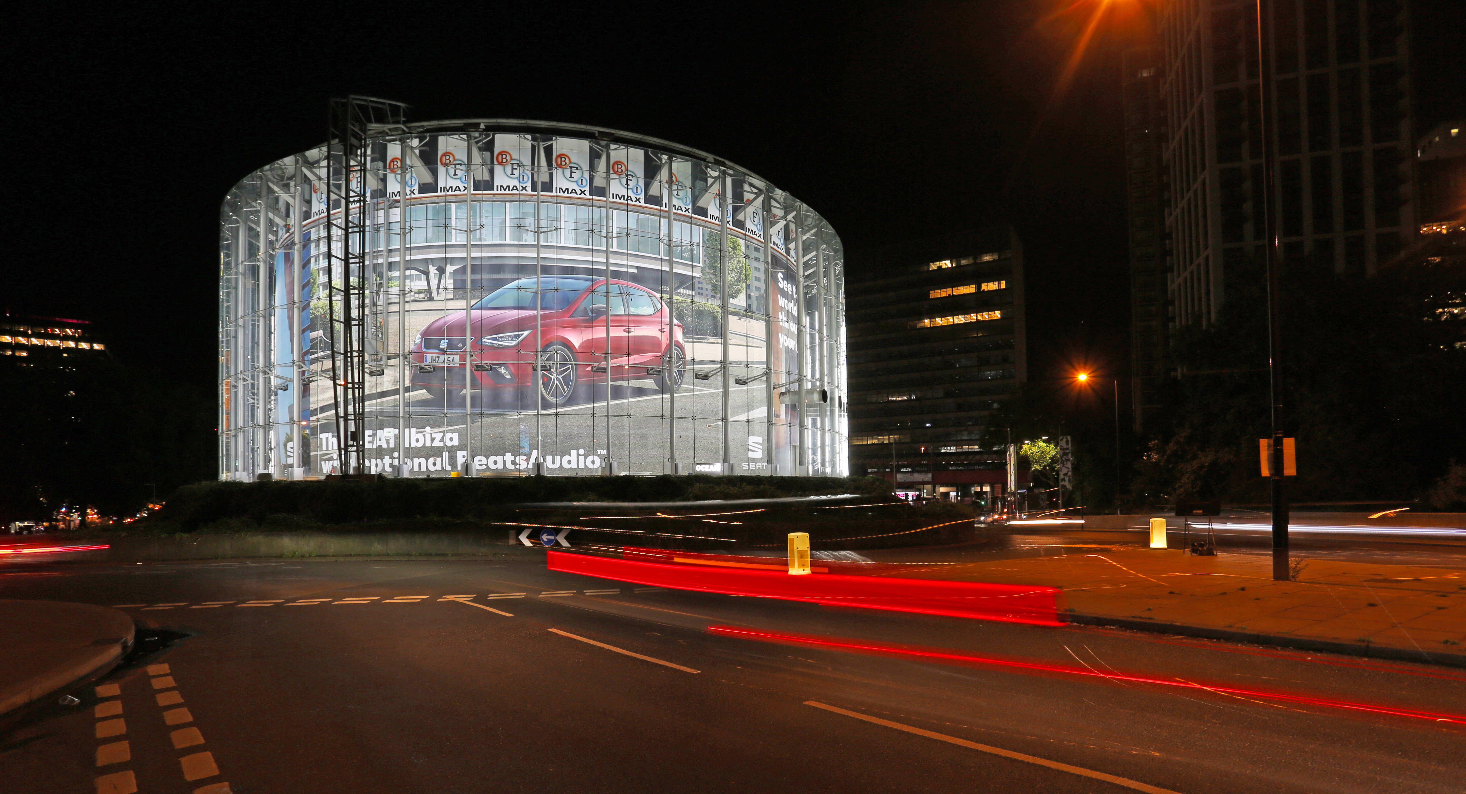 IMAX | Ocean Outdoor